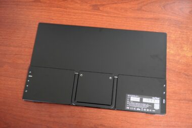 15.6インチのモバイルモニター「InnoView PM001-03B」レビュー：アンチグレア・自立型で保護ケースあり – OREFOLDER